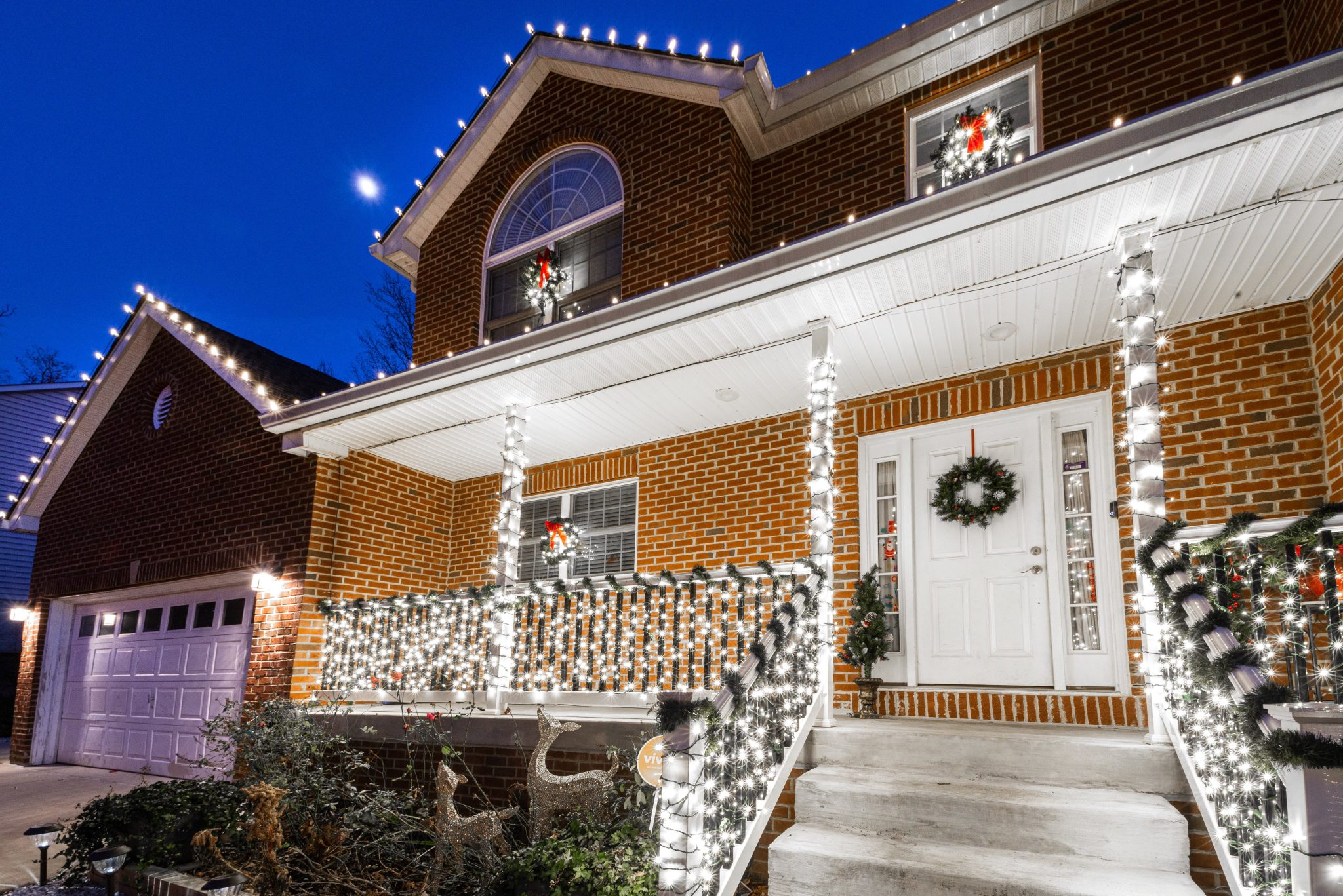 Holiday Light Installation in MD, VA, and DC | Ecotek Power Wash